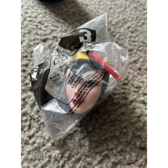 Disney | Toys | Mcdonalds Happy Meal Toy Keychain Snow White Seven ...